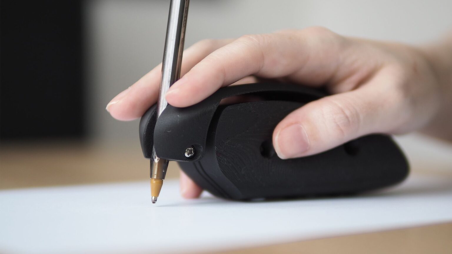 Introducing our Assistive Writing and Drawing Device - DRAG - PrintLab